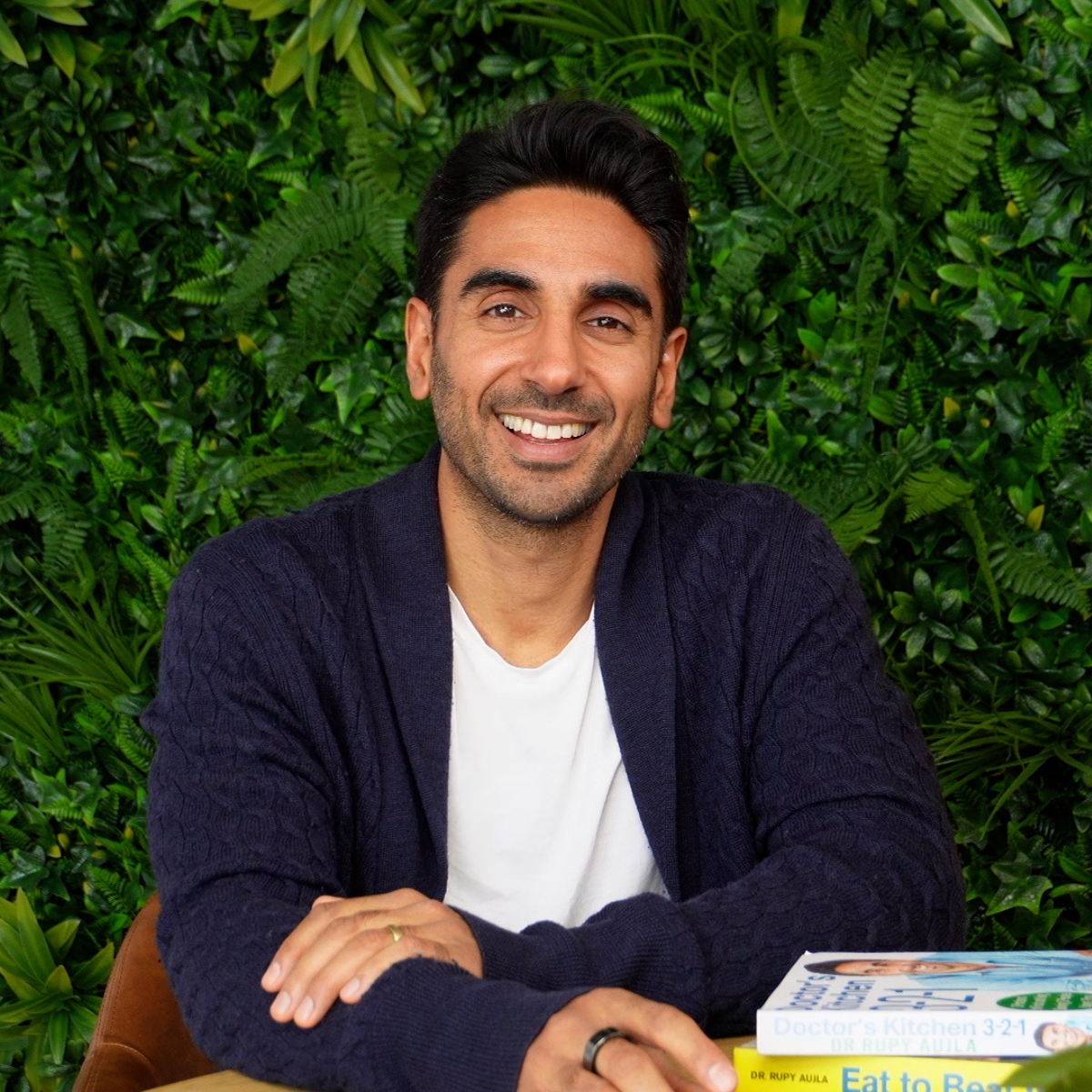 #252 Why you need to eat these 4 foods every day with Dr Rupy Aujla ...